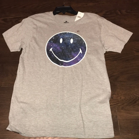 SMILEY LONDON | Shirts | Smiley London Nwt Mens Tshirt | Poshmark
